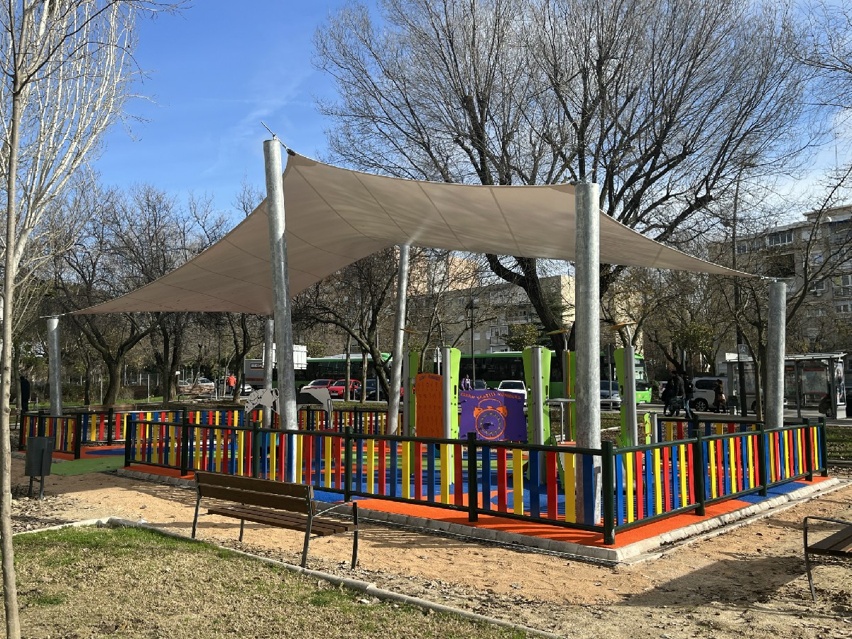 Cubrición Gobi para parques infantiles, zonas urbanas y colegios.